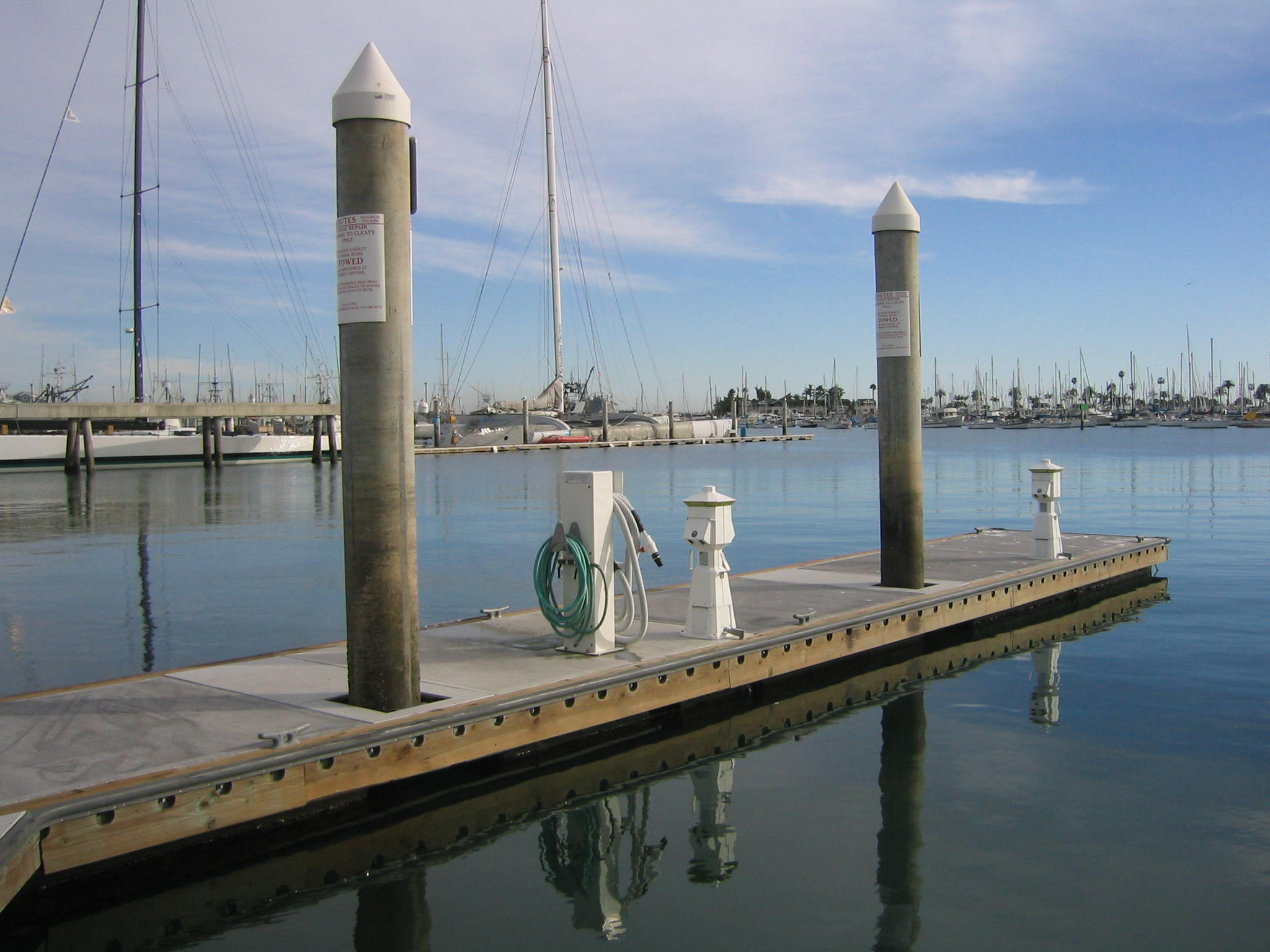 Boat Sewage, Pumpout, Dump Stations and Floating Restrooms Information